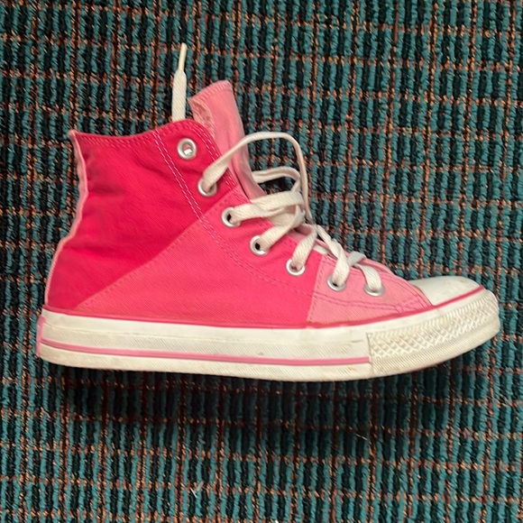 Converse | Shoes | Vintage Super Rare Barbie Pink Tri Color Pink Chucks ...